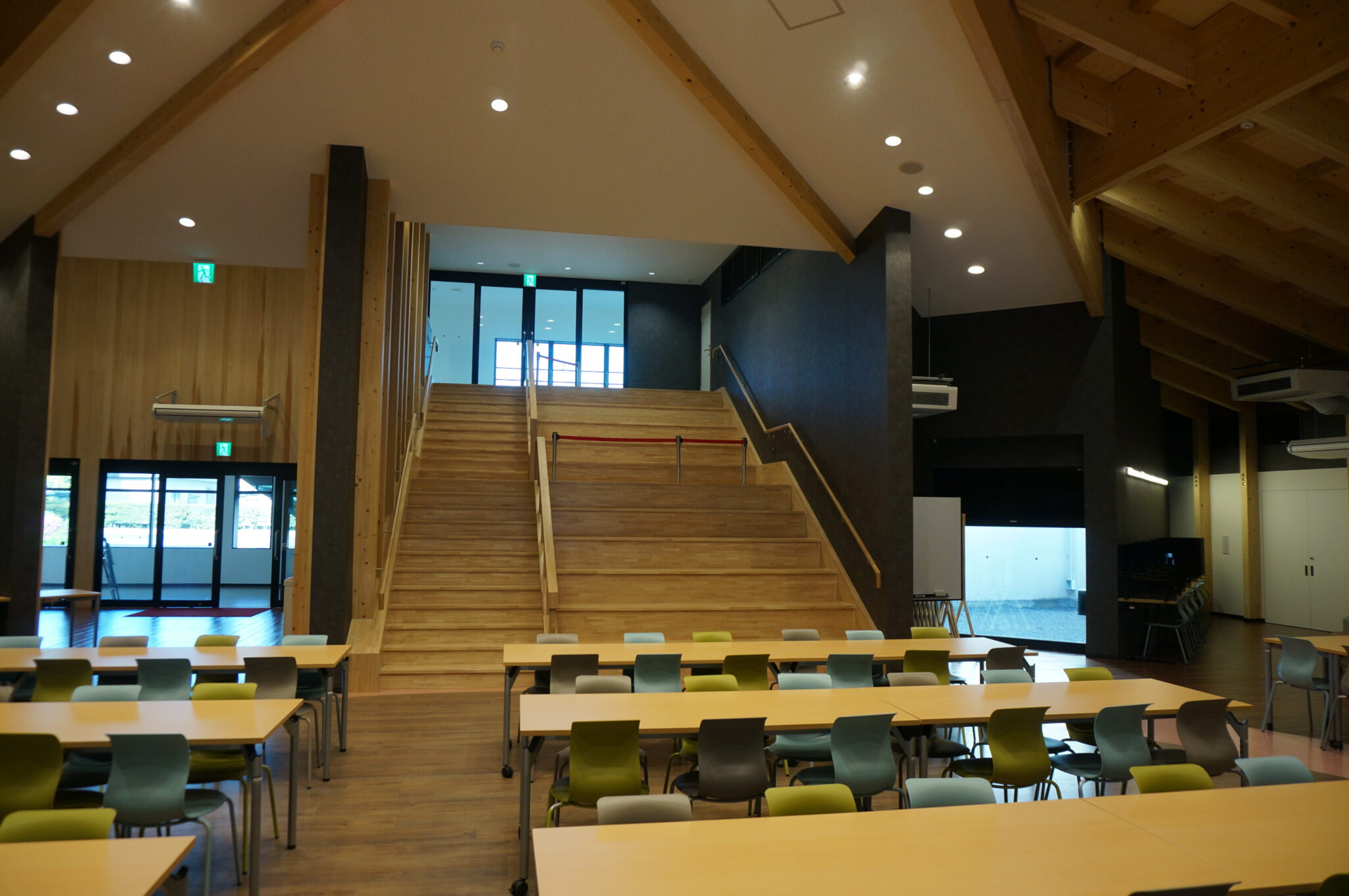 【徹底解剖】図書館でも教室でもない、第3の学び空間「SANICHIコモンズ」始動ー佐野日大 - みんなの学校新聞みんなの学校新聞